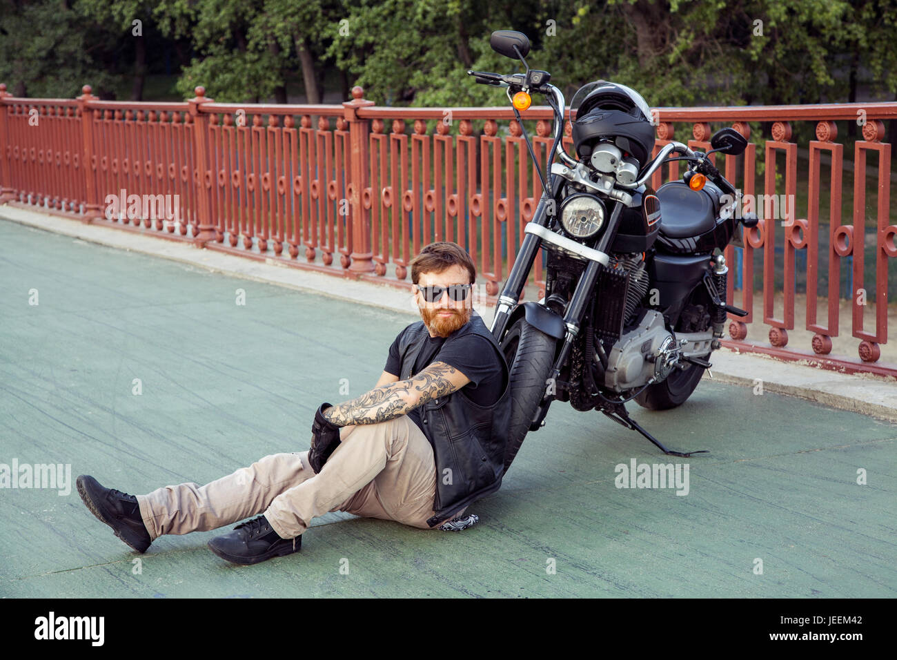 Harley rider beard hi-res stock photography and images - Alamy