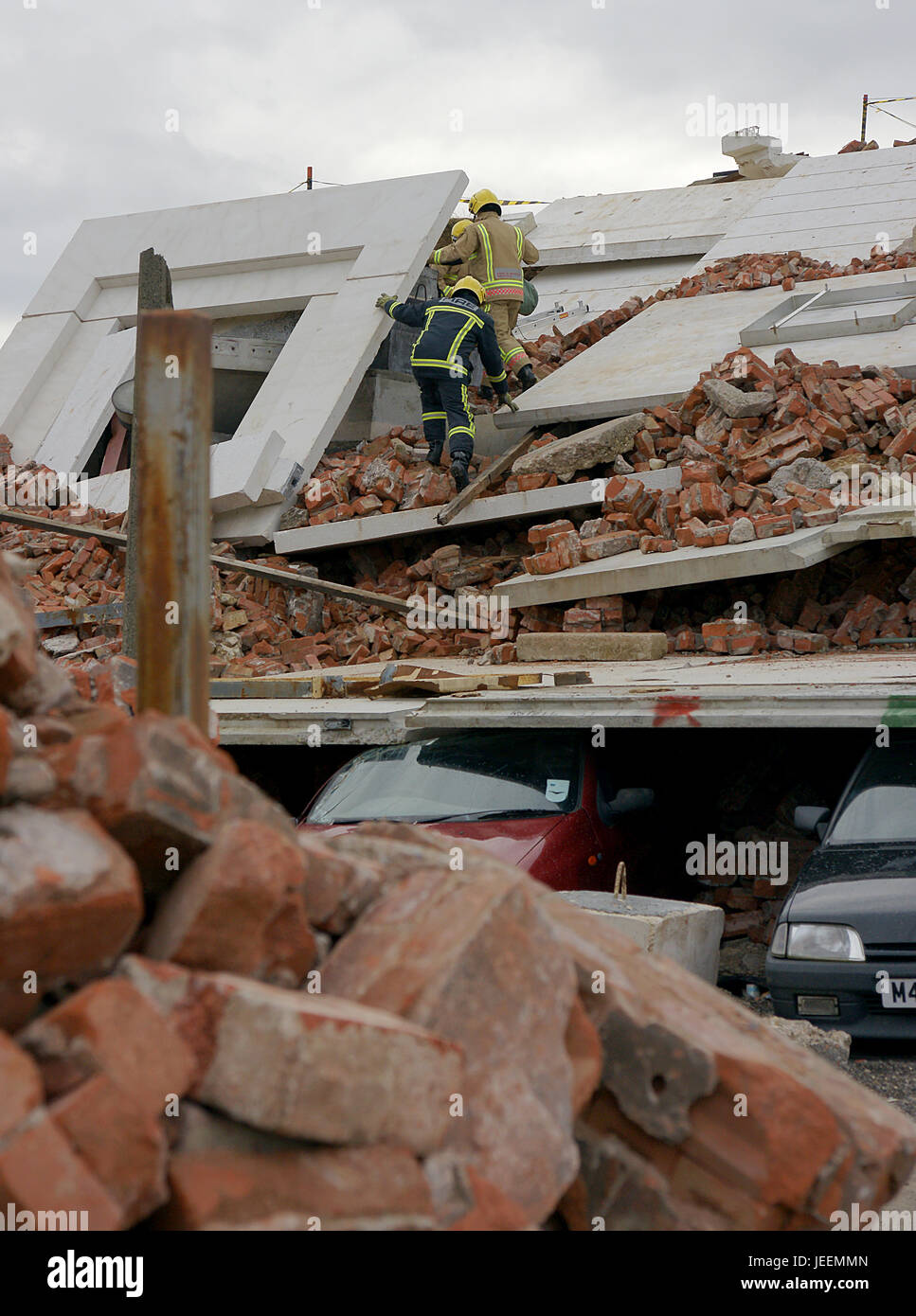 Disaster survivor hi-res stock photography and images - Alamy