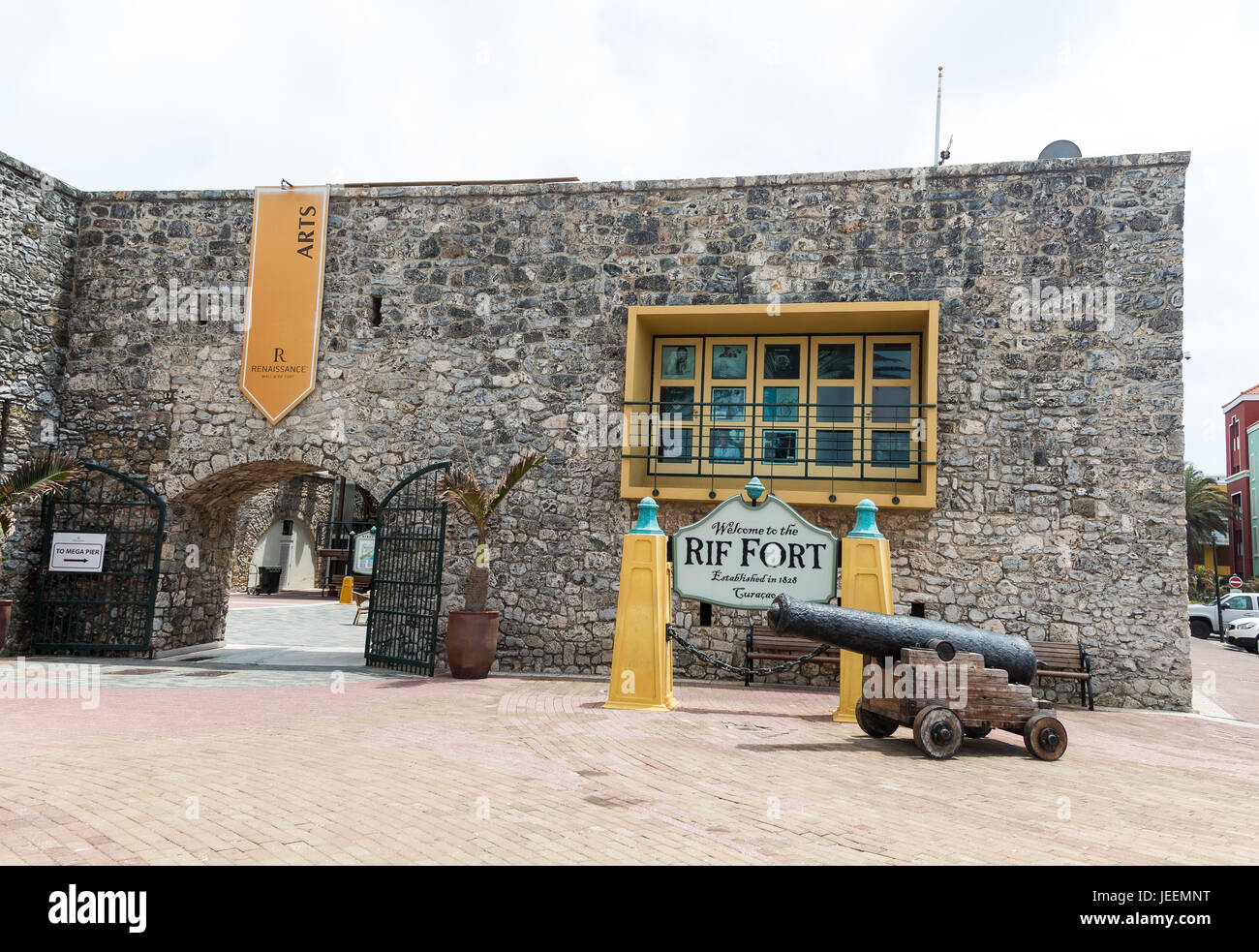 View of Rif Fort in the Harbor on Curacao Stock Photo - Alamy