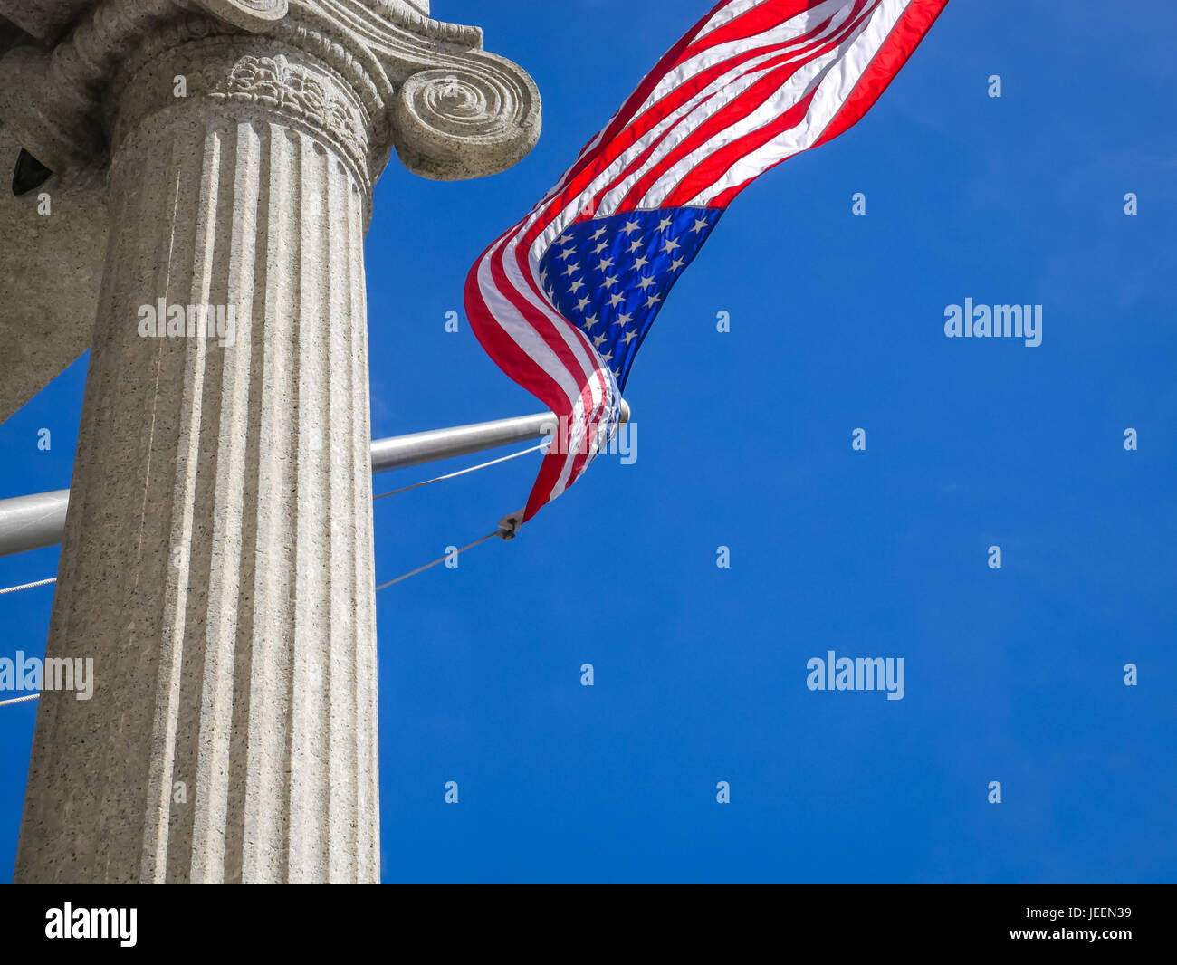 Usa flag flag pole hi-res stock photography and images - Alamy