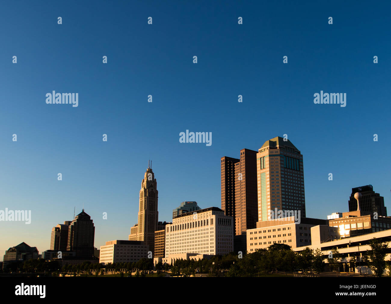 Downtown city skyline view columbus hi-res stock photography and images ...