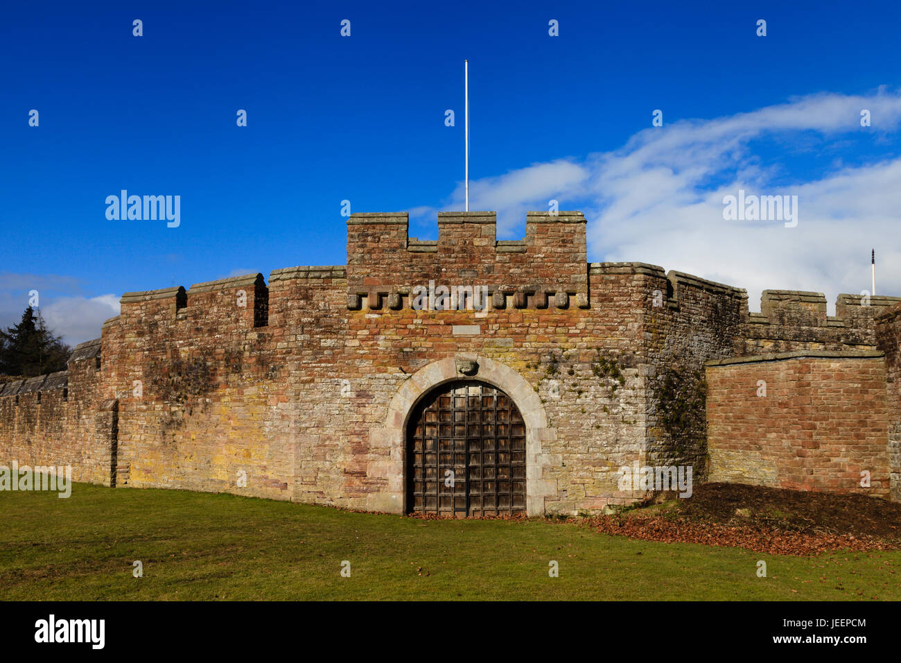 Fortified gateway walls hi-res stock photography and images - Alamy