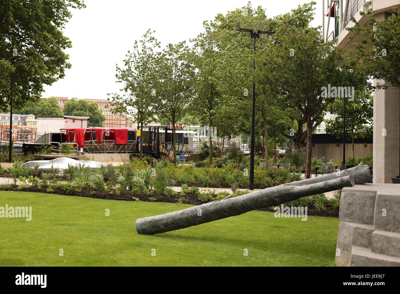 Riverside walk nine elms hi-res stock photography and images - Alamy