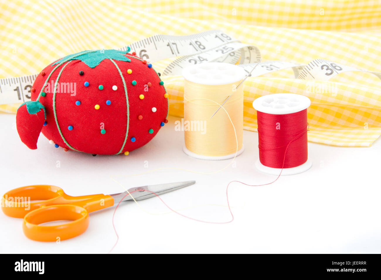 Sewing scissors hi-res stock photography and images - Alamy