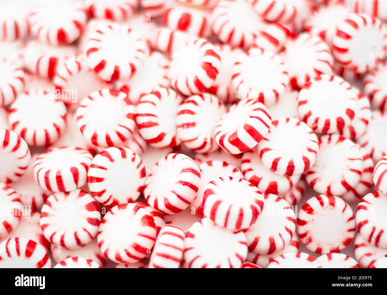 Peppermint sweets hi-res stock photography and images - Alamy