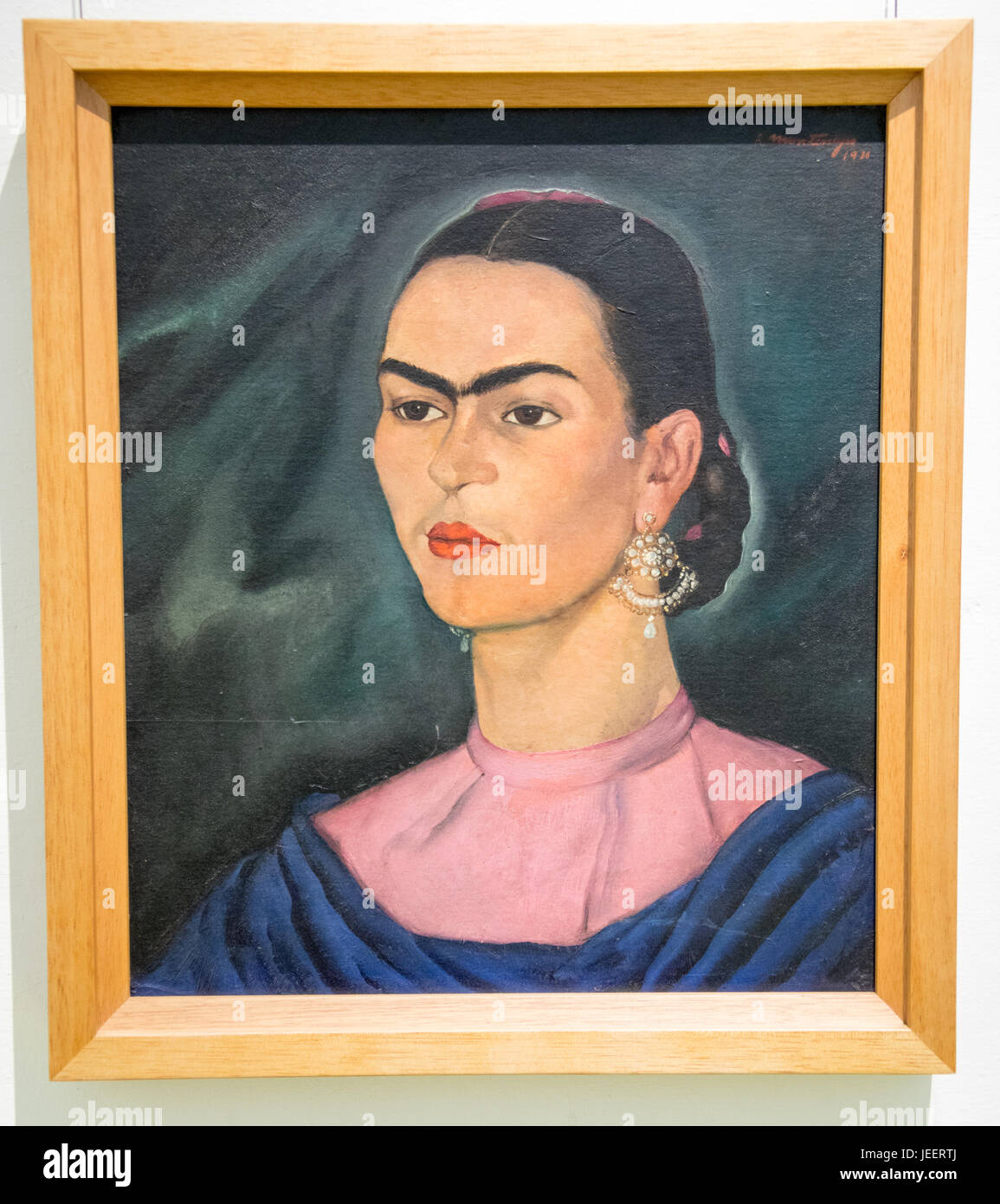 Frida kahlo portrait hi-res stock photography and images - Alamy