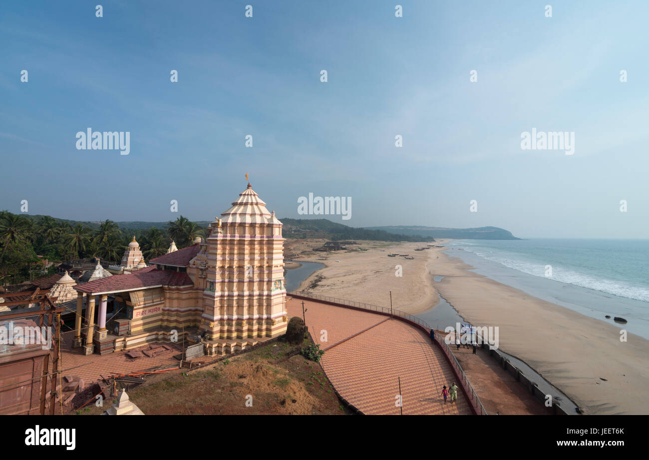 Kunkeshwar temple hi-res stock photography and images - Alamy
