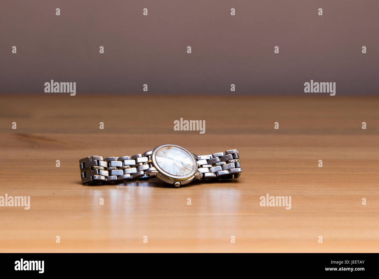 Silver watch hi-res stock photography and images - Alamy