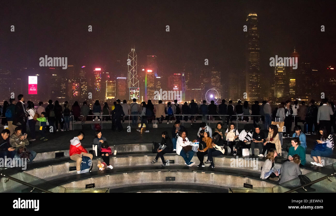 Overlooking crowd of people hi-res stock photography and images - Alamy