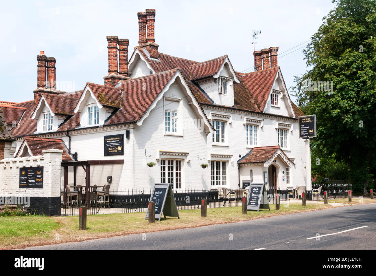 The Kings Head Hotel at Great Bircham in Norfolk Stock Photo - Alamy