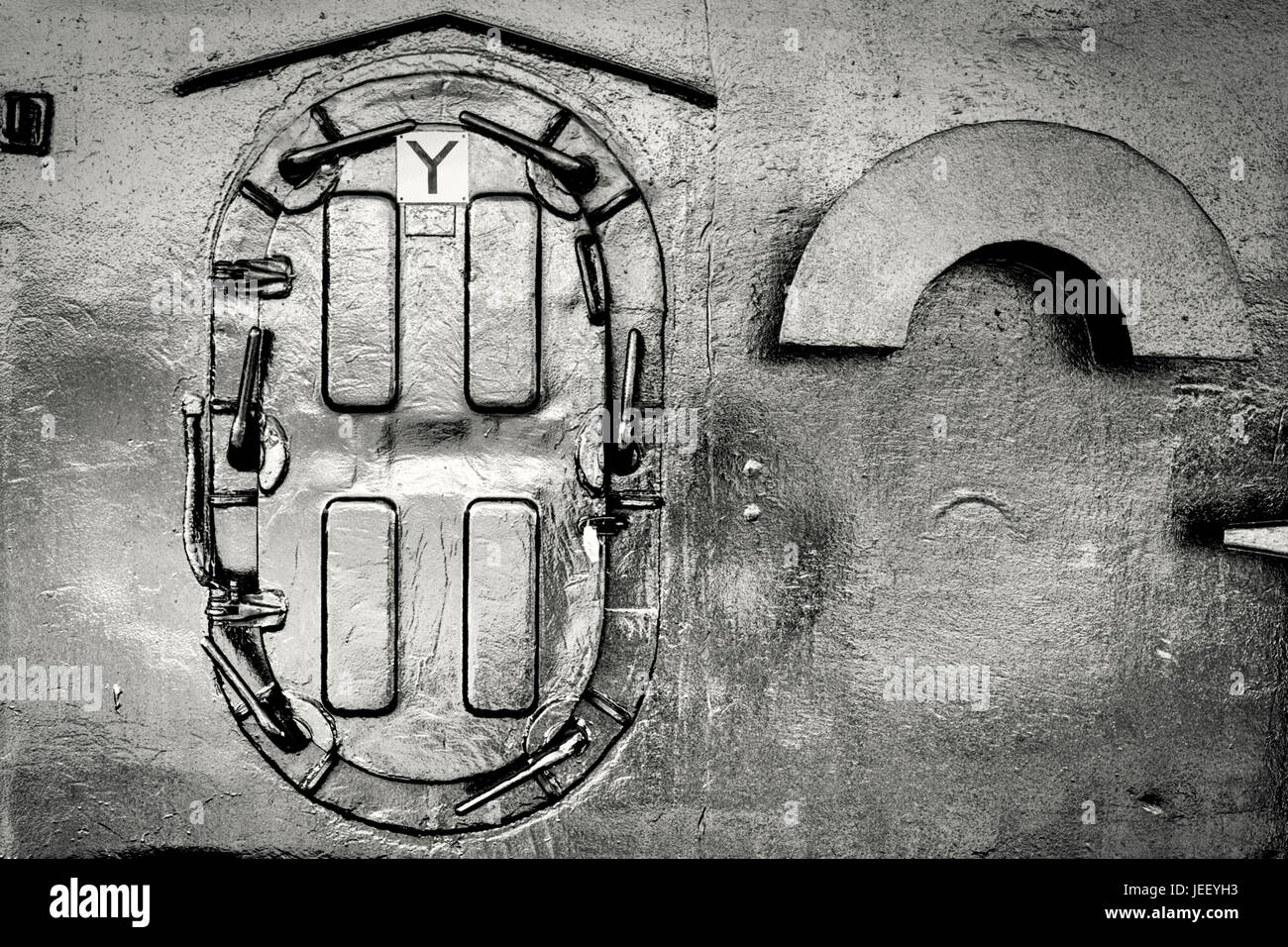 Bulkhead of ship hi-res stock photography and images - Alamy