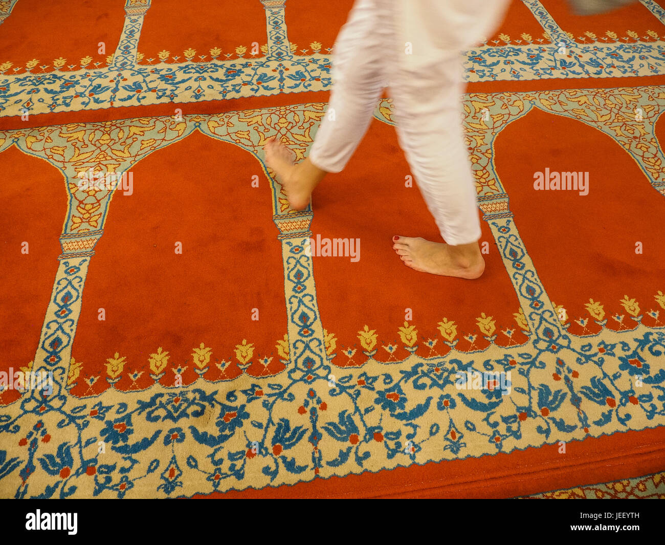 Istanbul mosque shoes hi-res stock photography and images - Alamy