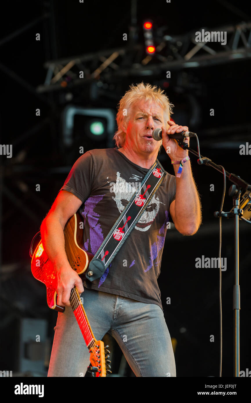 Simon hough hi-res stock photography and images - Alamy