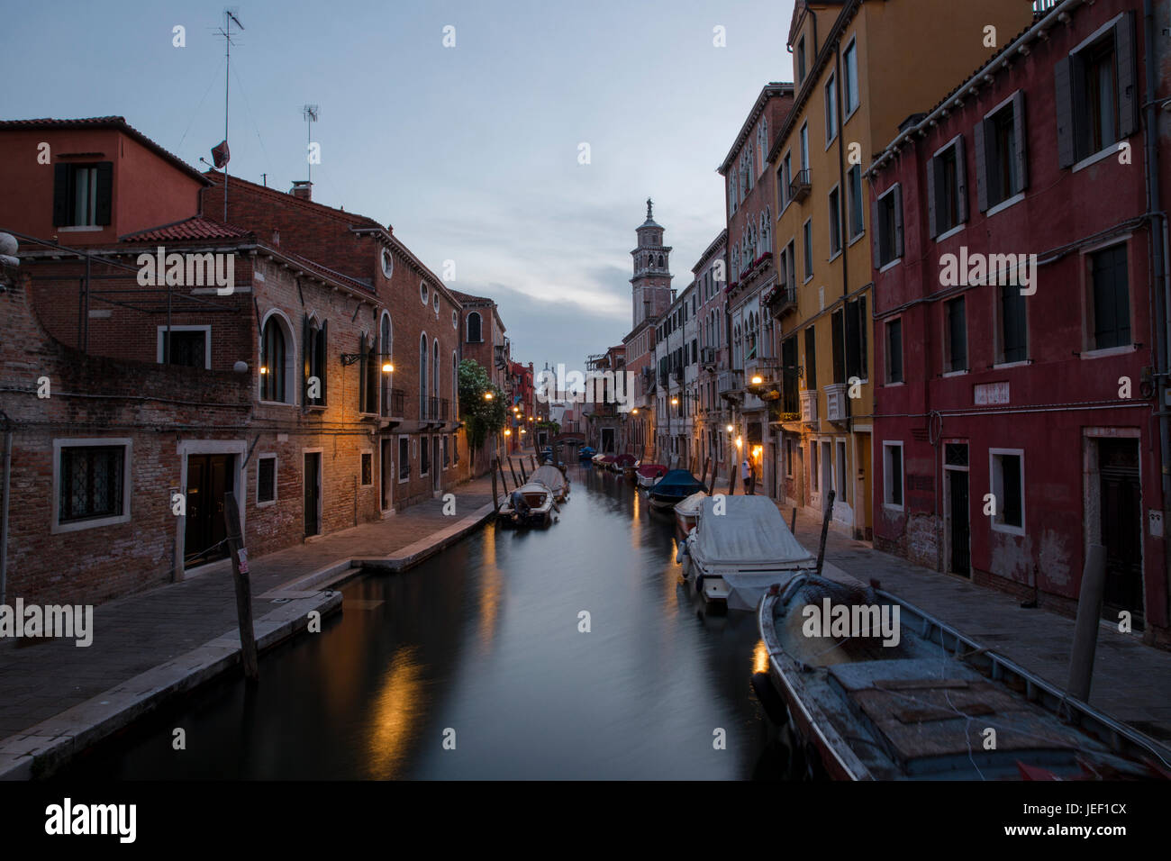 Canal scape hi-res stock photography and images - Alamy