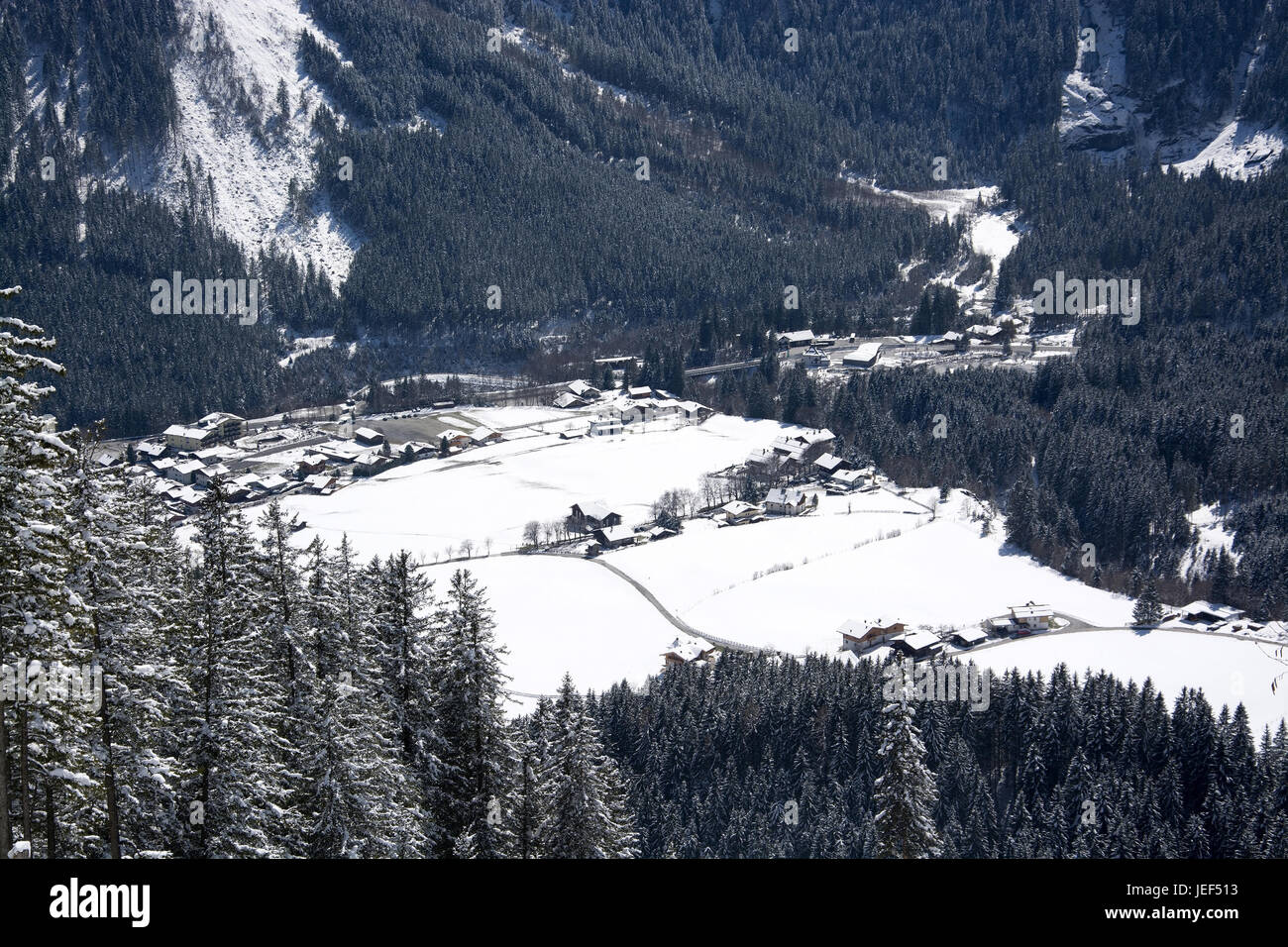 The place Krimml in the western part of the Pinzgau, Austria., Die Ort ...