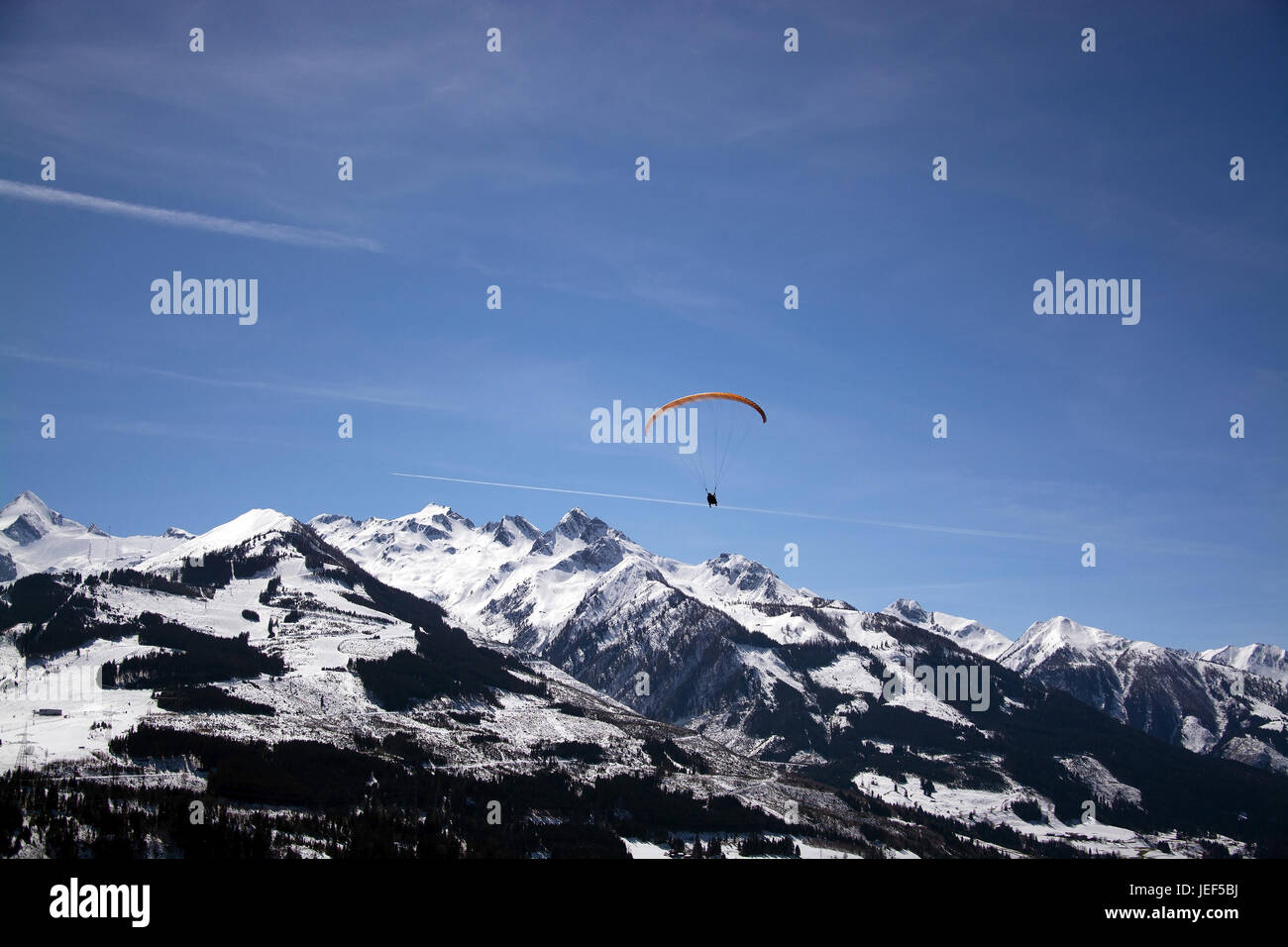 Tandem Paragliding Austria High Resolution Stock Photography and Images ...