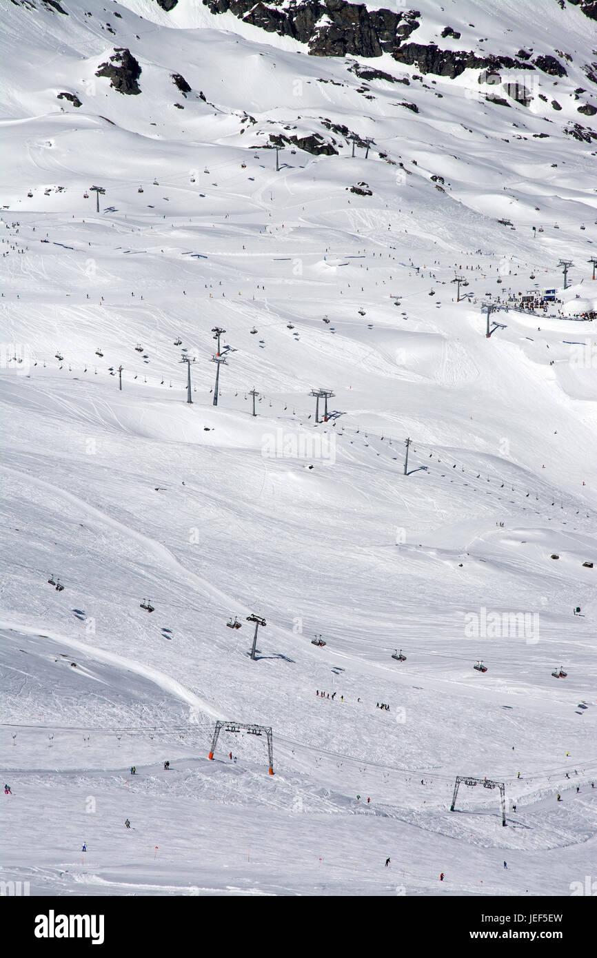 Skiing in the mountain, Skifahren am Berg Stock Photo - Alamy