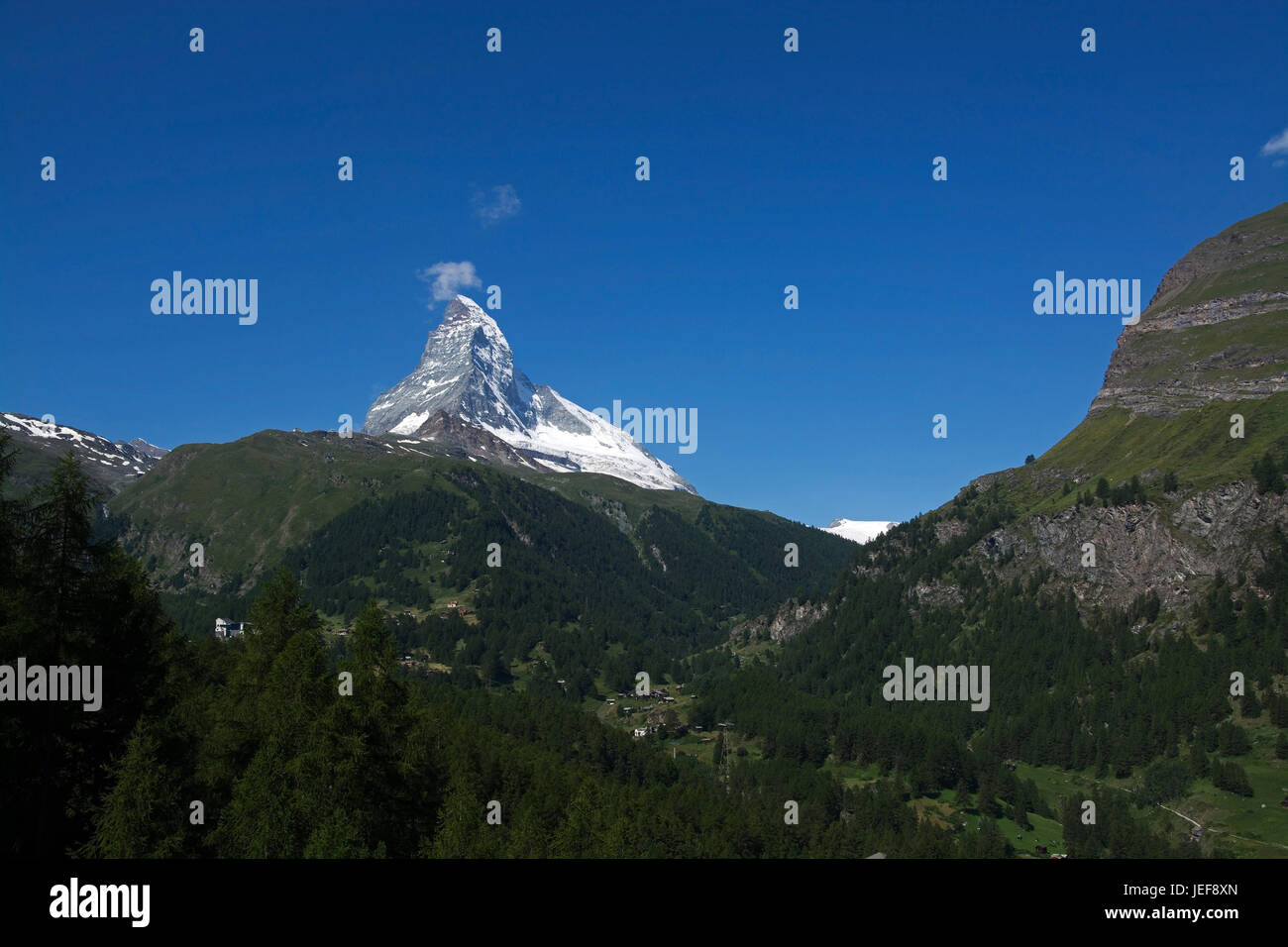 Das matterhorn in der schweiz hi-res stock photography and images - Alamy