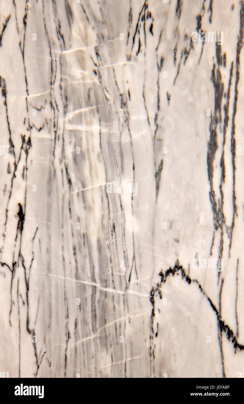Cracks in limestone rock hi-res stock photography and images - Alamy