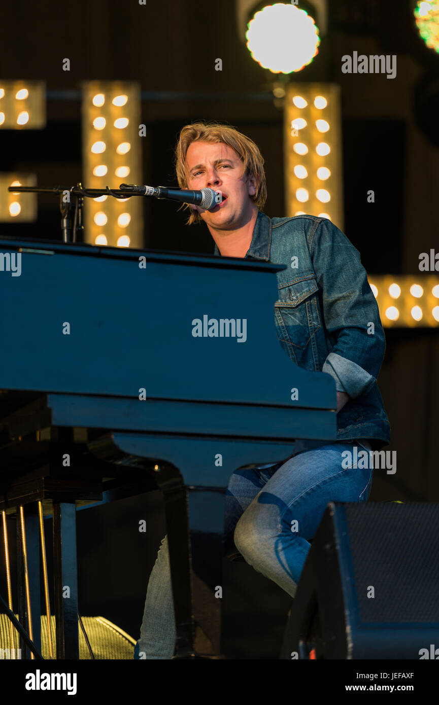 Dundrennan, Scotland, UK - July 25, 2015: Tom Odell, an English singer ...