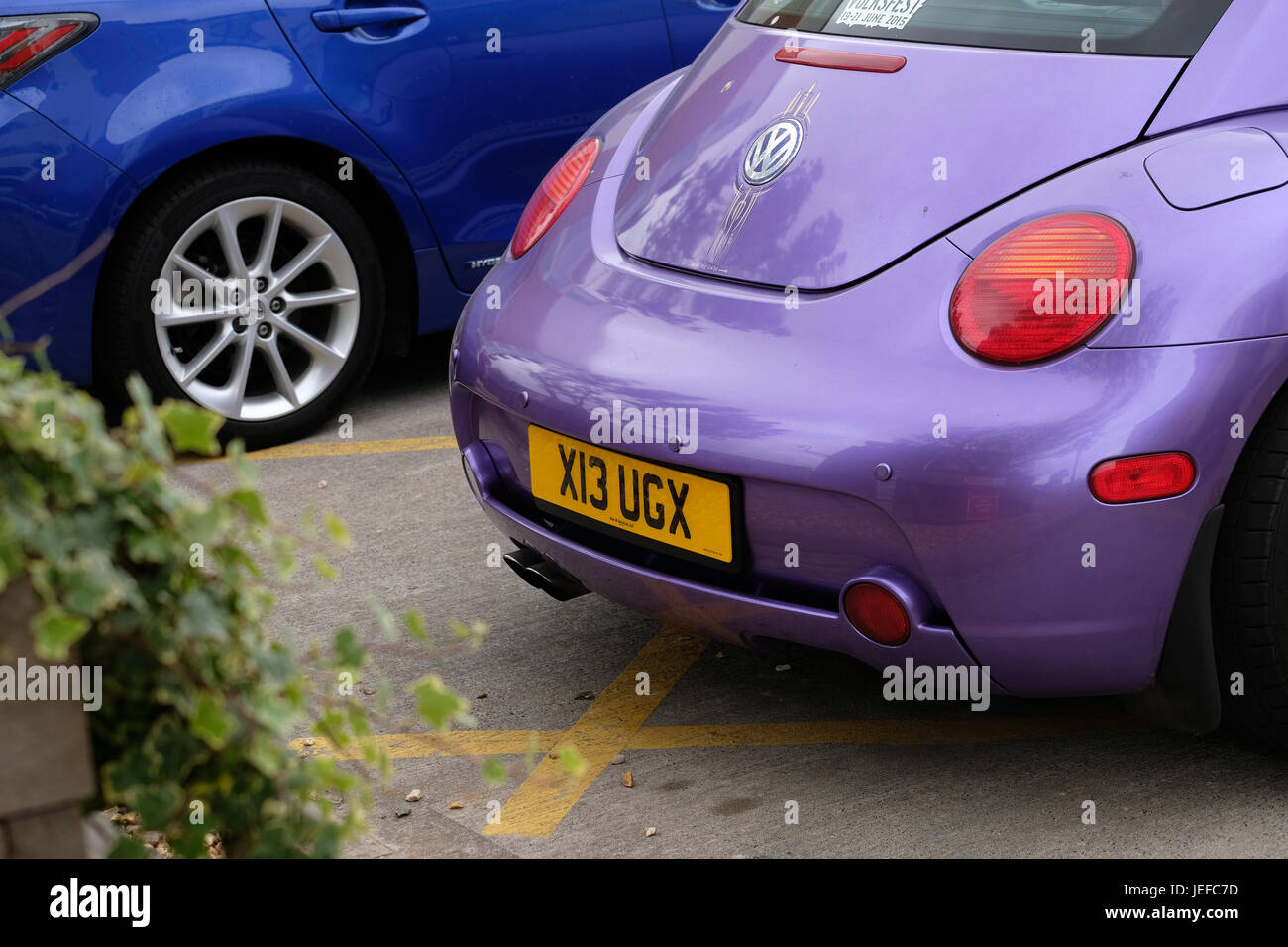 Volkswagen beetle modified car hi-res stock photography and images - Alamy