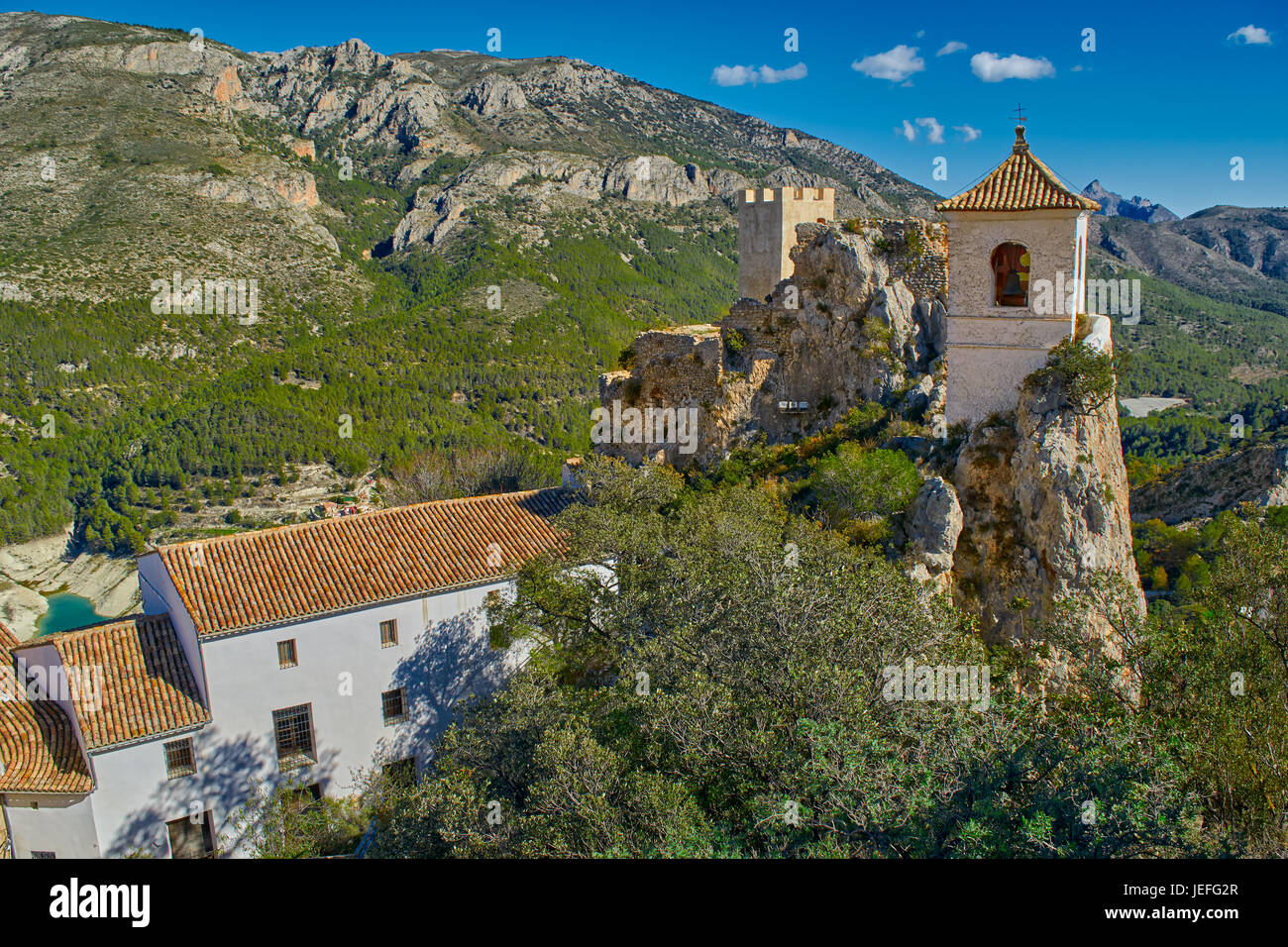 Guadalest Castle (El Castell de Guadalest), one of Spain's most visited ...