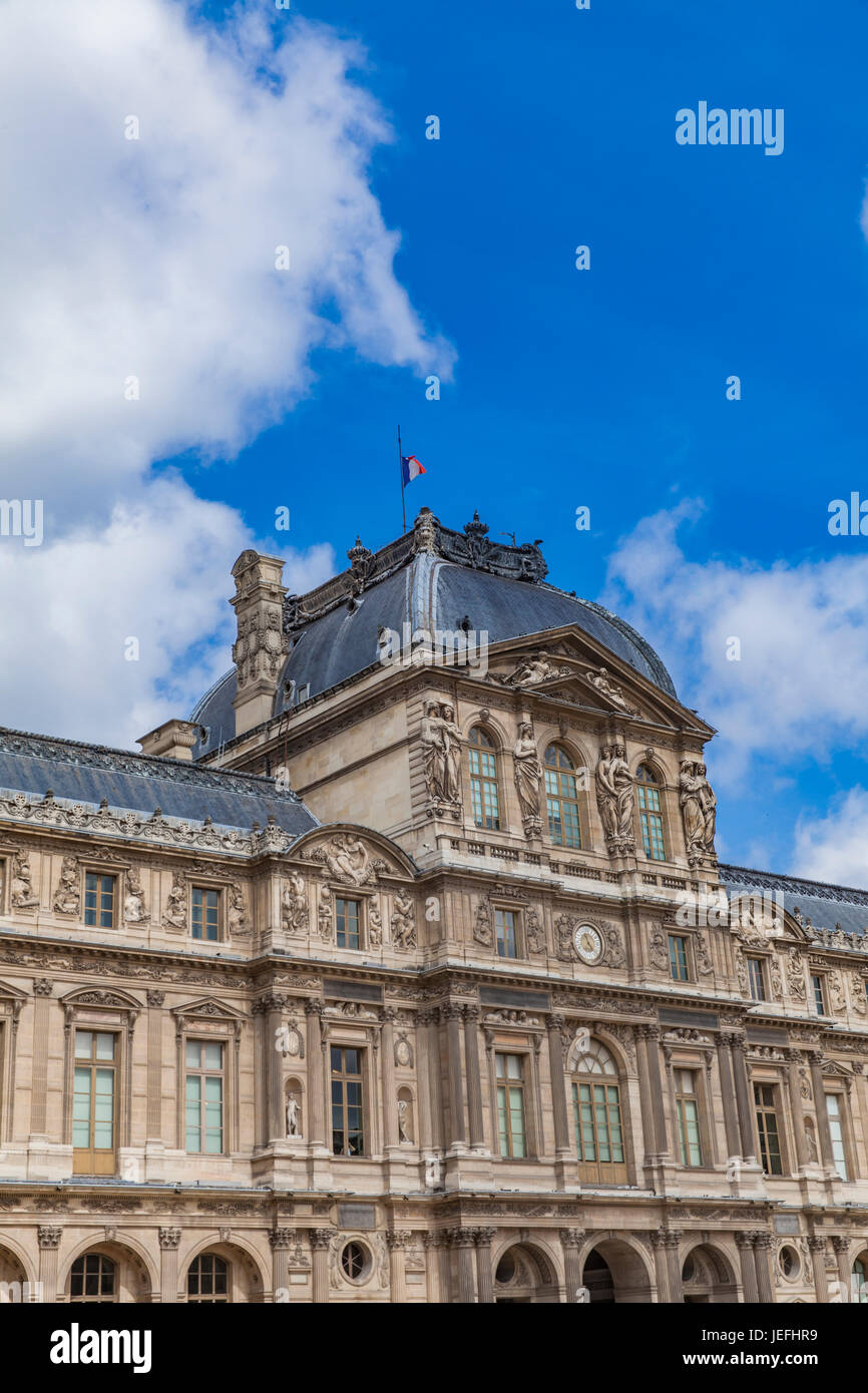 Detail facade louvre palace hi-res stock photography and images - Alamy