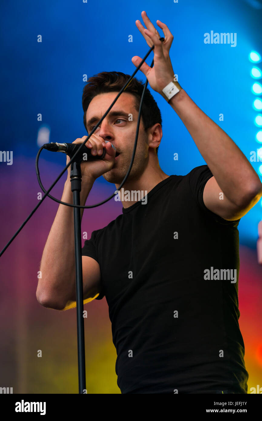 Rock performance male frontman singer hi-res stock photography and ...