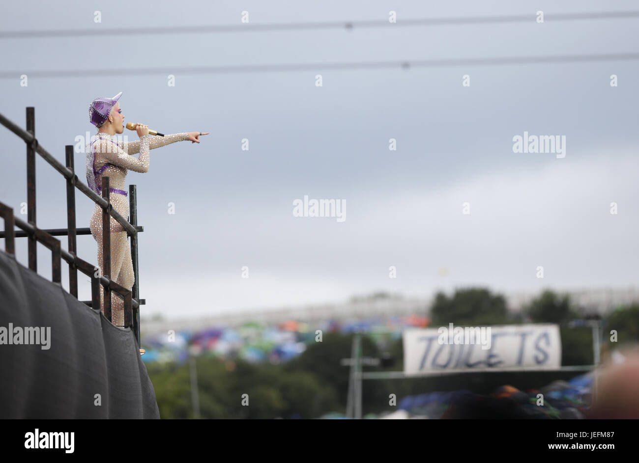 Katy Perry performing on the Pyramid Stage at the Glastonbury Festival ...