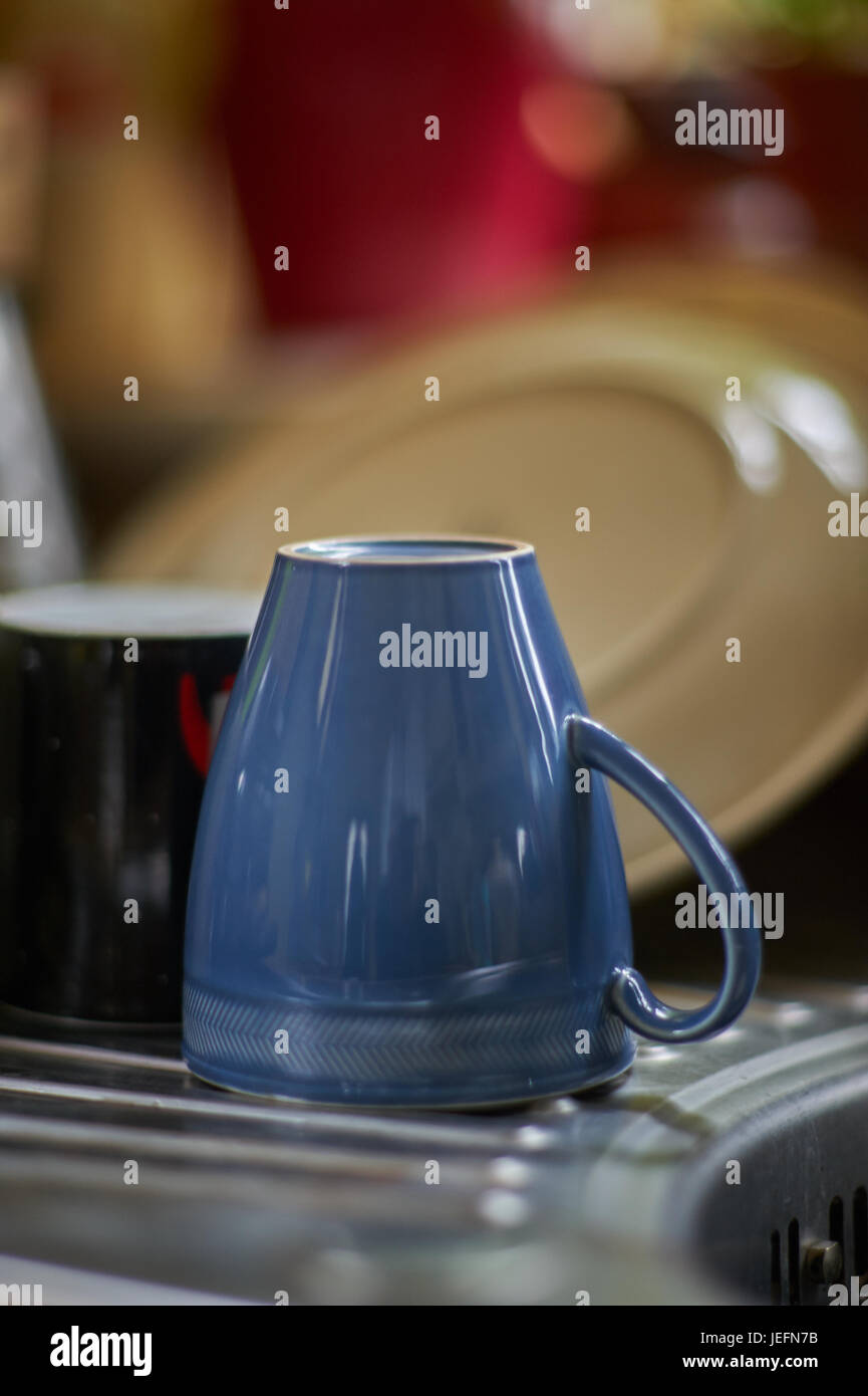 draining board dish washing Stock Photo - Alamy