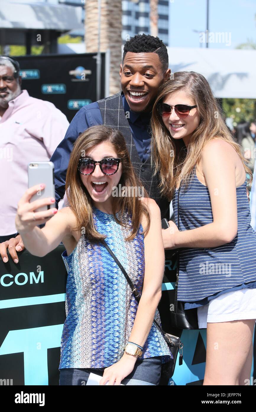 Chris blue the voice hi-res stock photography and images - Alamy
