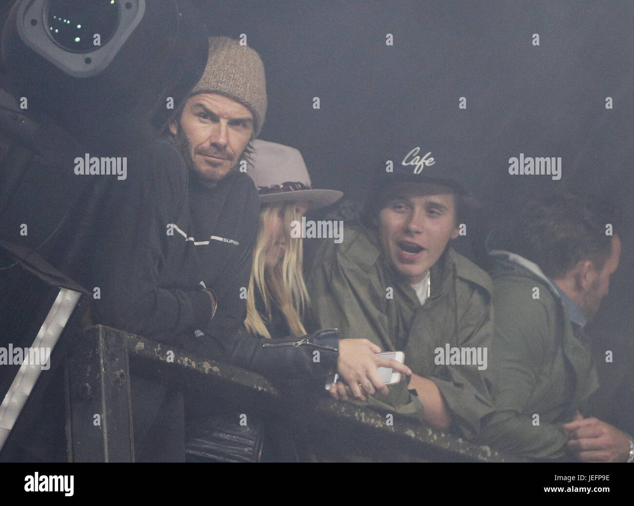 David beckham brooklyn beckham hi-res stock photography and images - Alamy