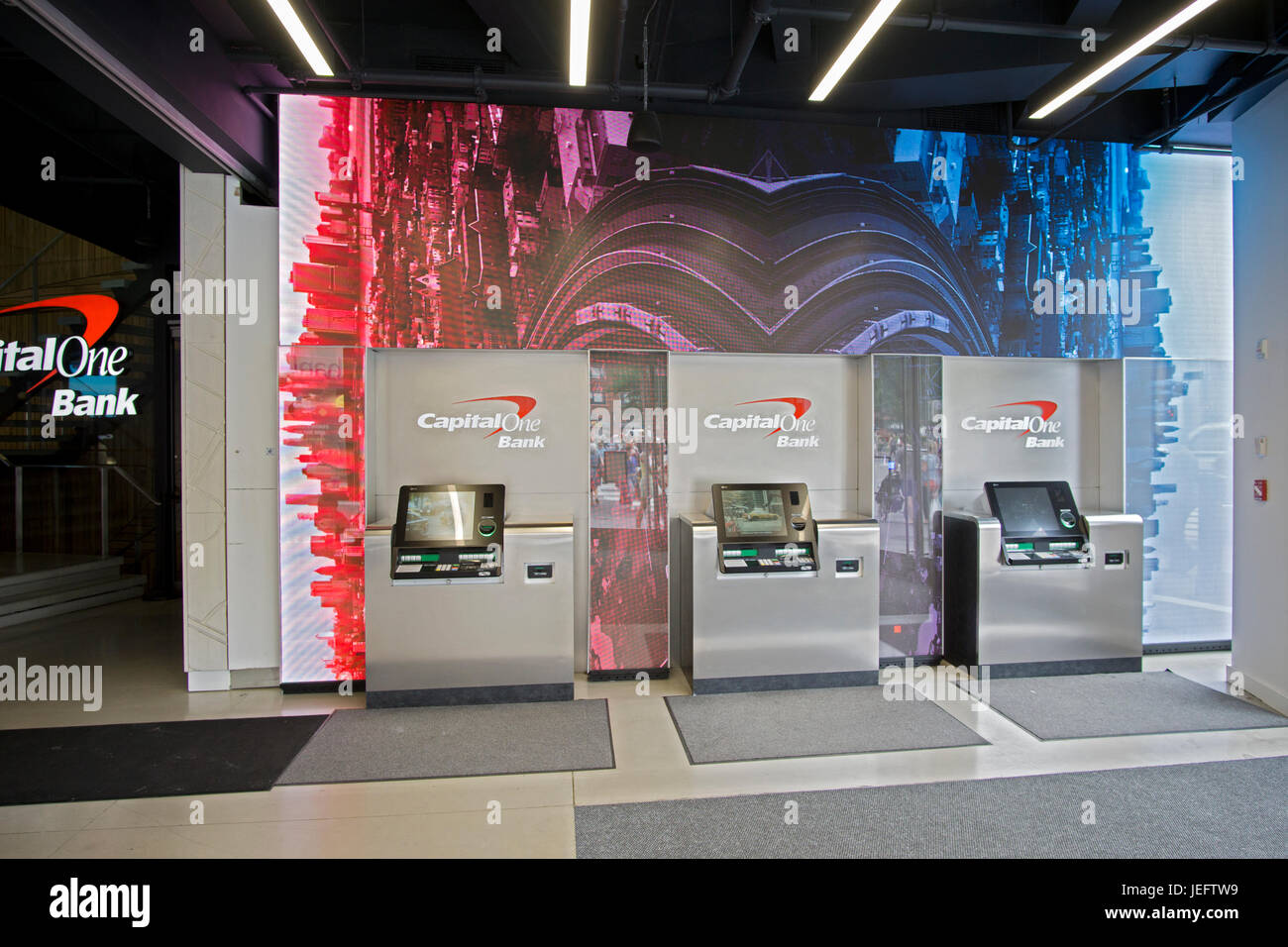 Banking atm hi-res stock photography and images - Alamy