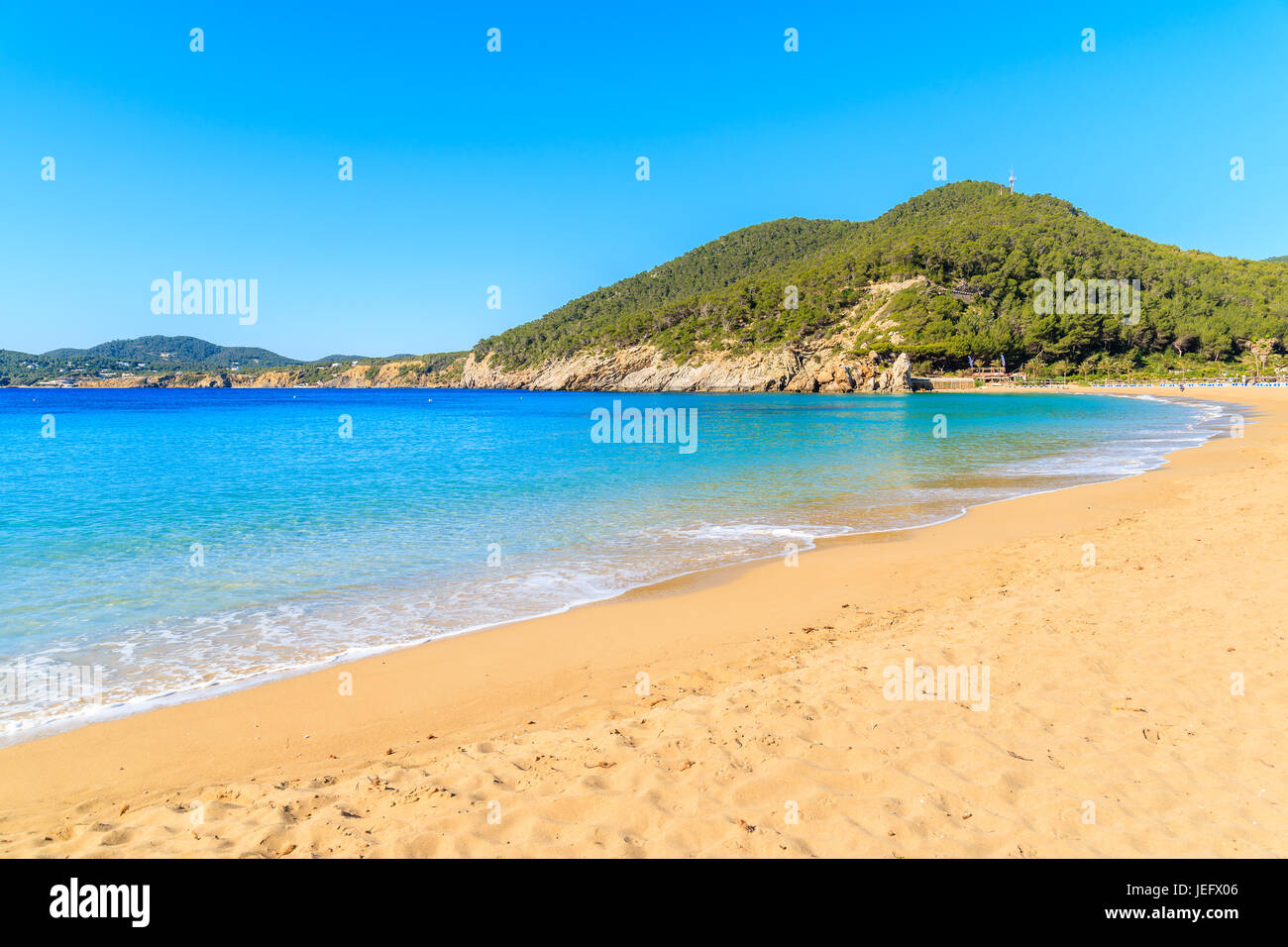 Calm sea town hi-res stock photography and images - Alamy