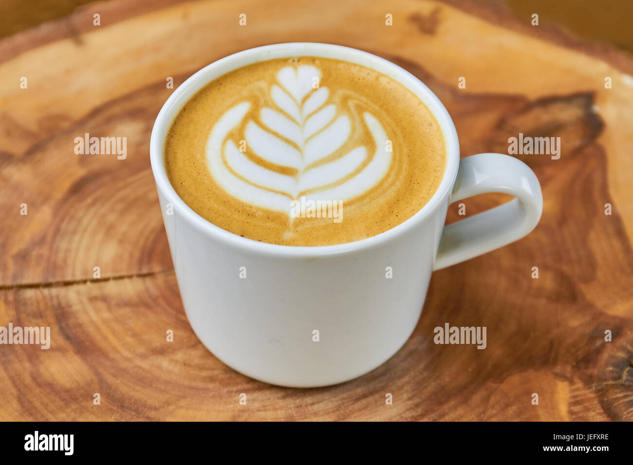 Latte cup hi-res stock photography and images - Alamy