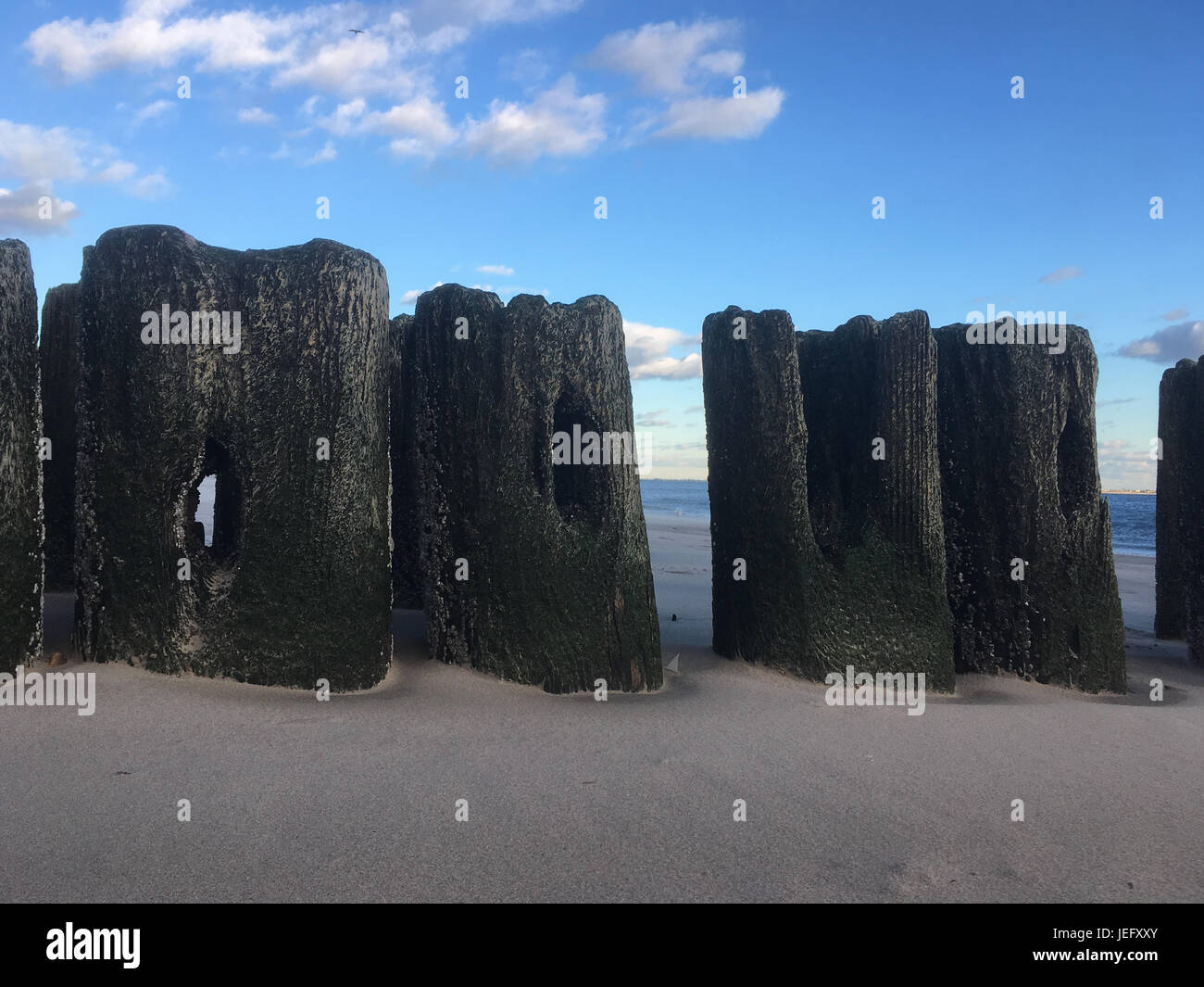 Wooden pylons hi-res stock photography and images - Alamy
