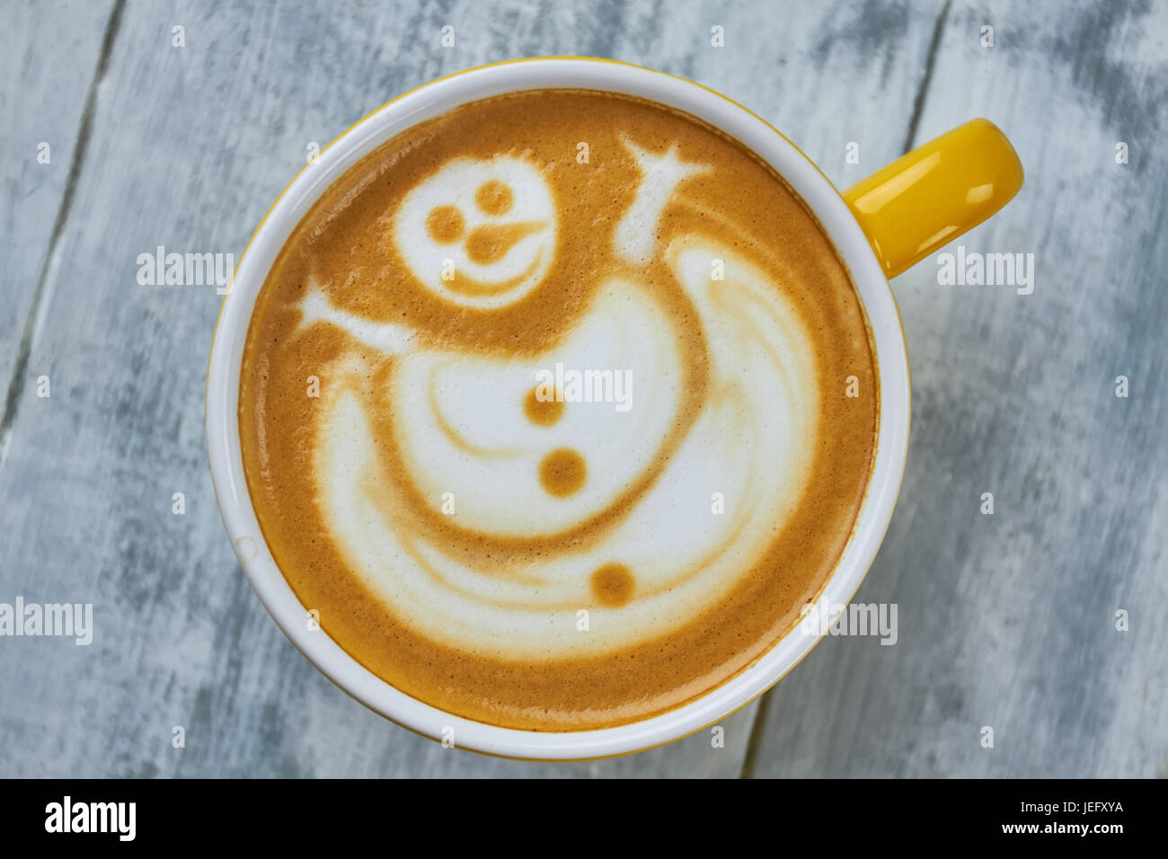 Latte art snowman hi-res stock photography and images - Alamy