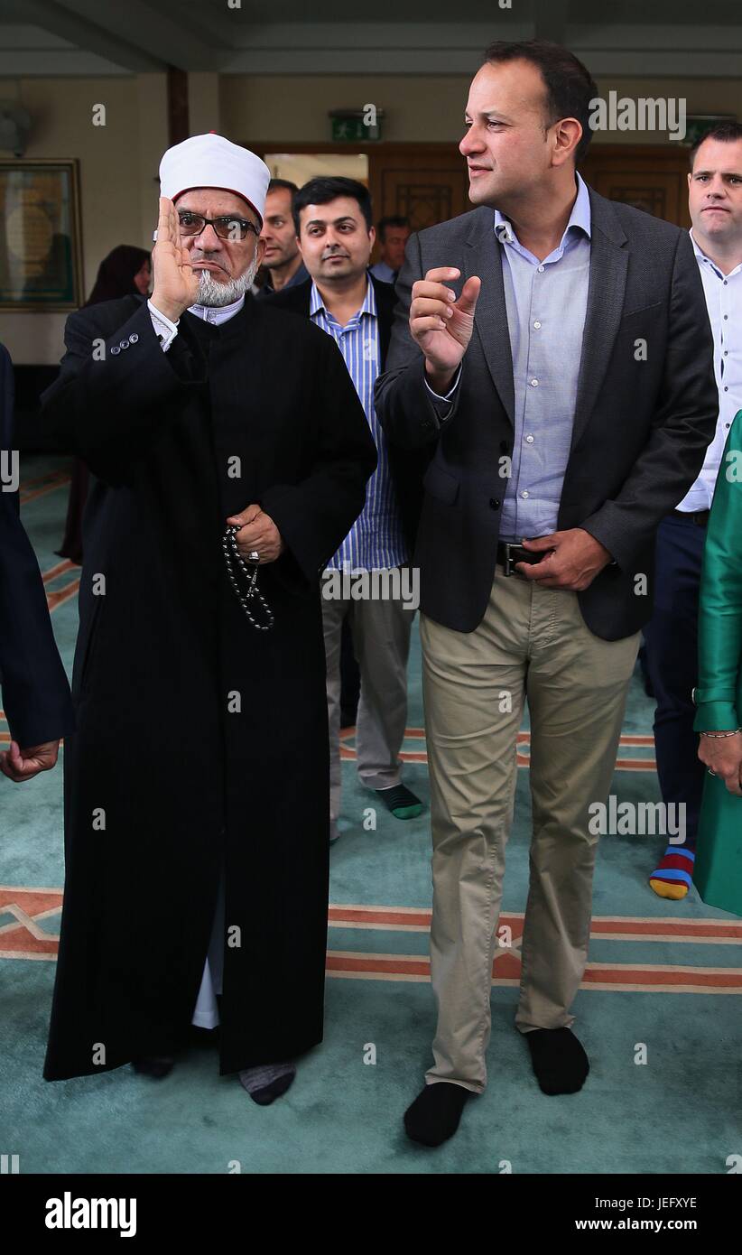Taoiseach Leo Varadkar (right) with Imam Hussein Halawa during a visit ...