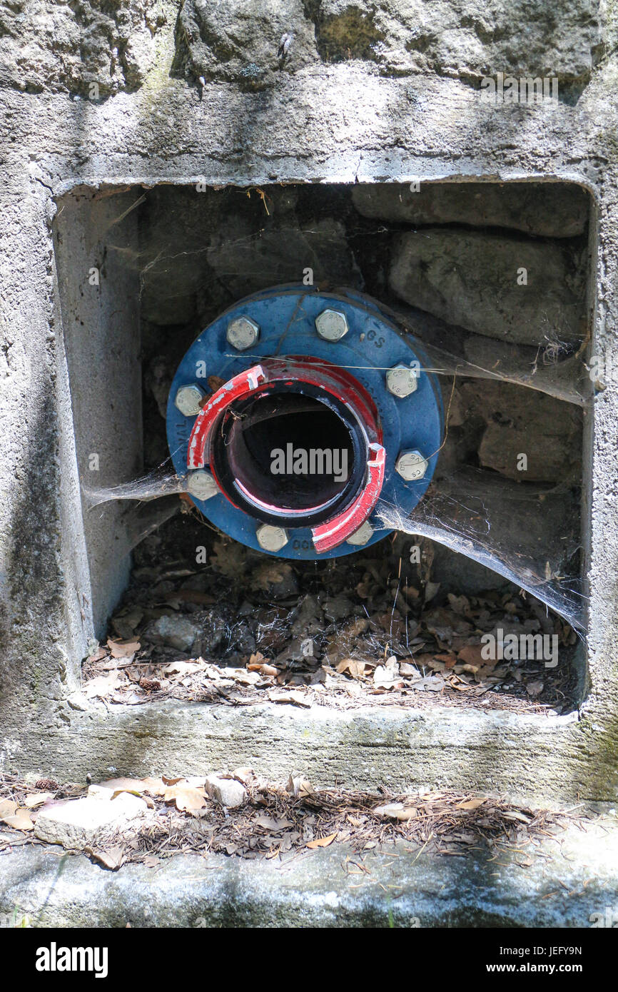 Fire sprinkler system water spray hi-res stock photography and images ...