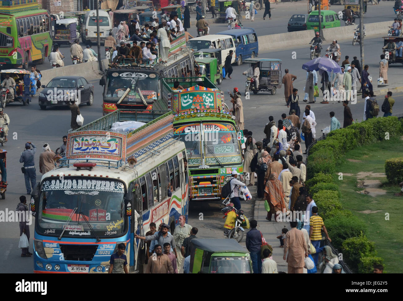 Pakistan Pakistani Bus, Lahore, High Resolution Stock Photography and ...