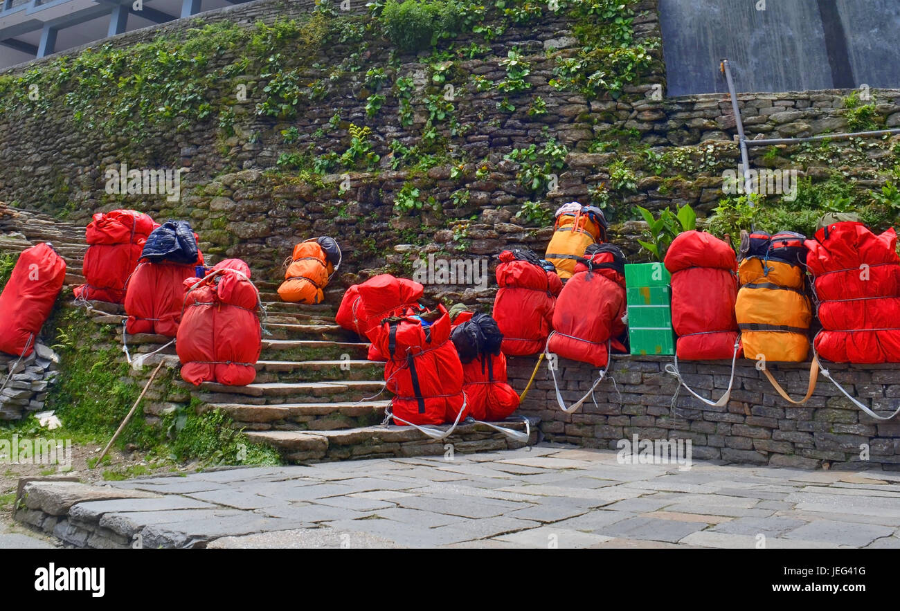 Mountaineering equipment hi-res stock photography and images - Alamy