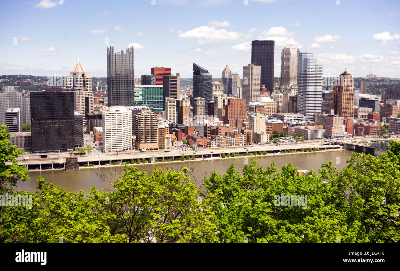 The beautiful architecture and buildings of downtown Pittsburgh Stock ...