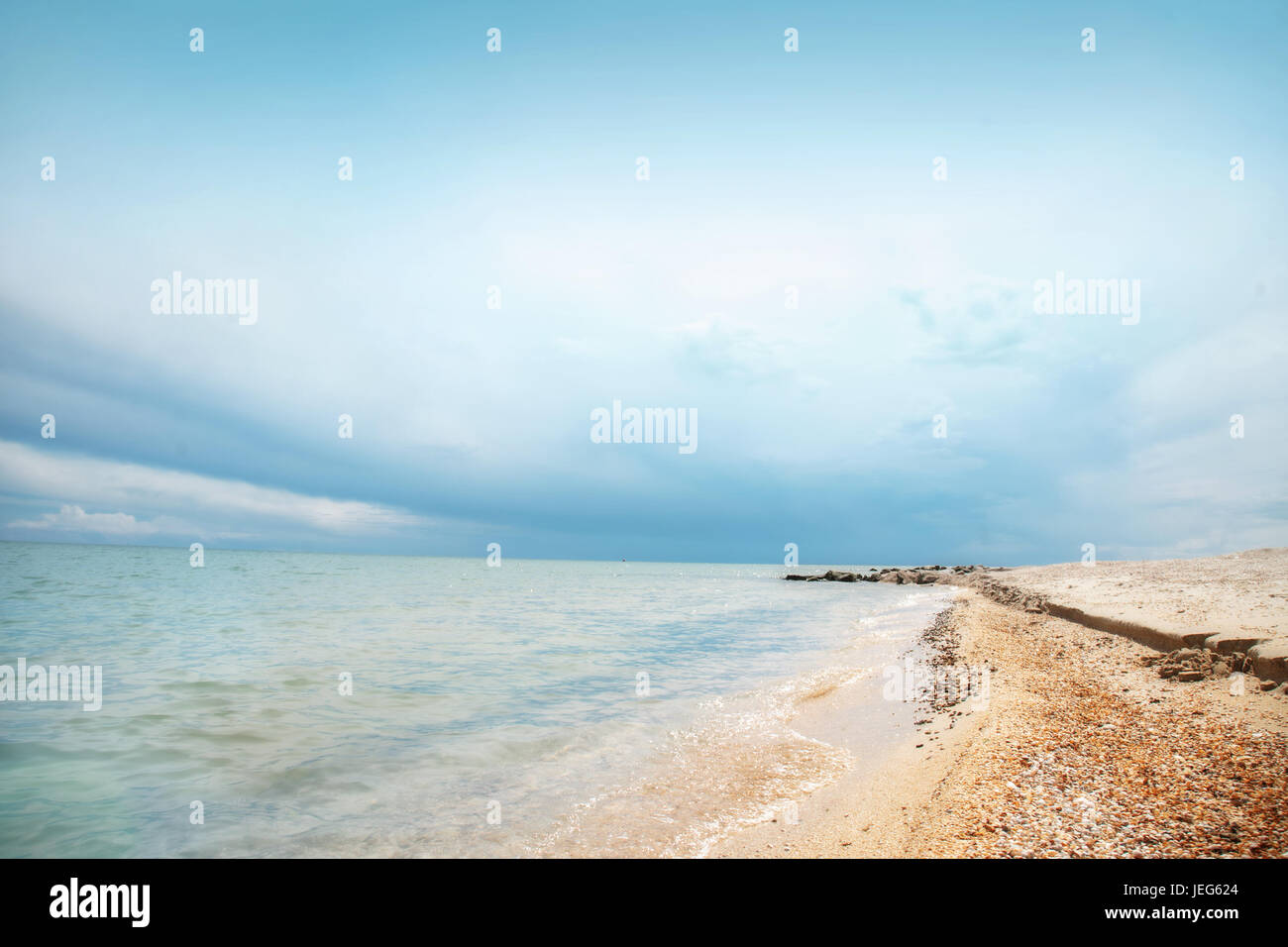 Clean sand hi-res stock photography and images - Alamy