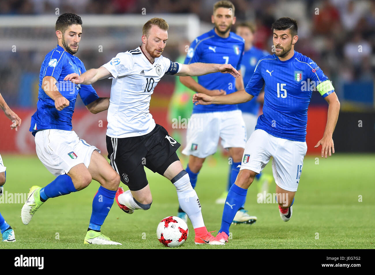 Roberto Gagliardini Maximilian Arnold (GER) Marco Benassi during the ...