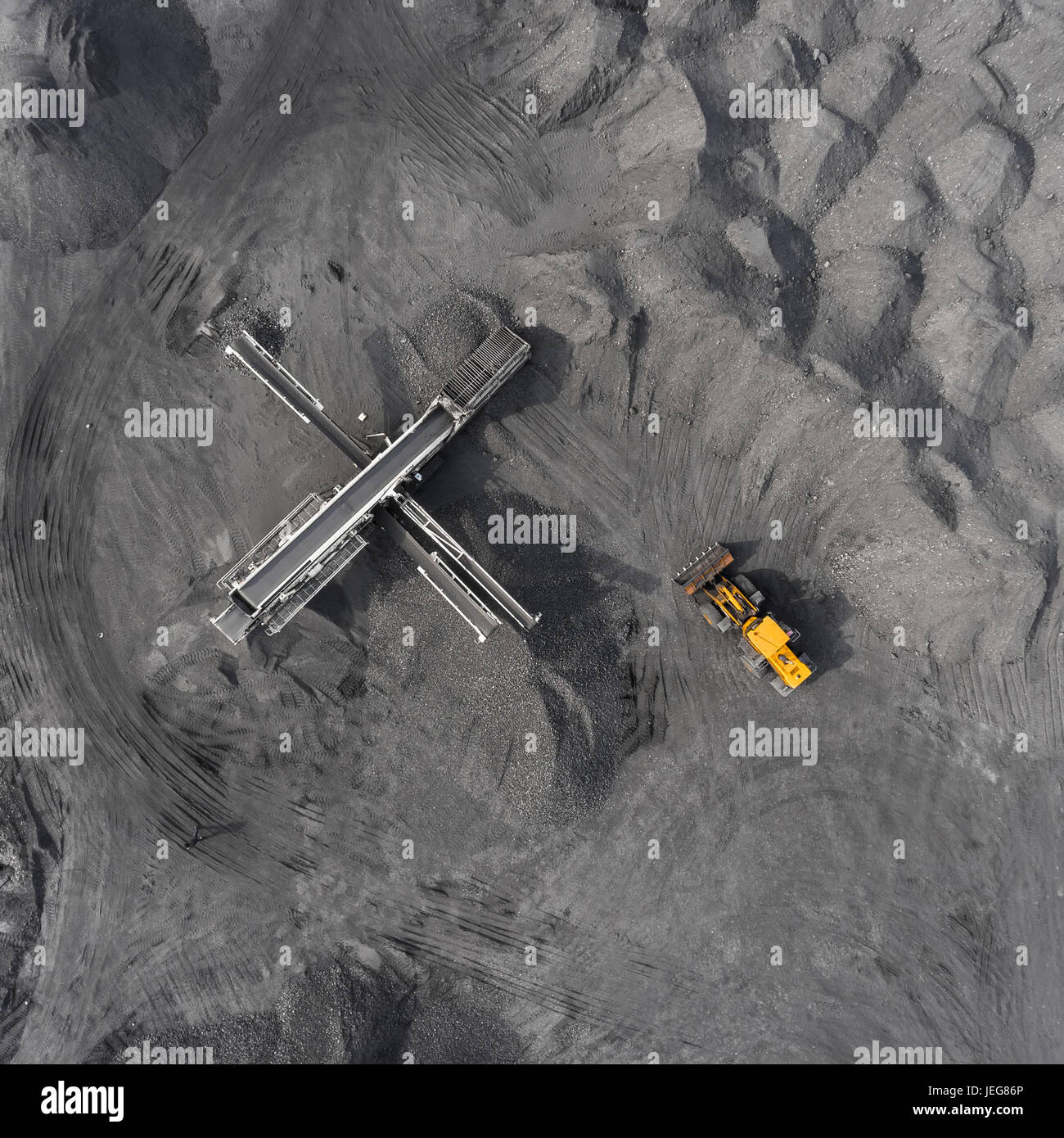 Extractive industry hi-res stock photography and images - Alamy