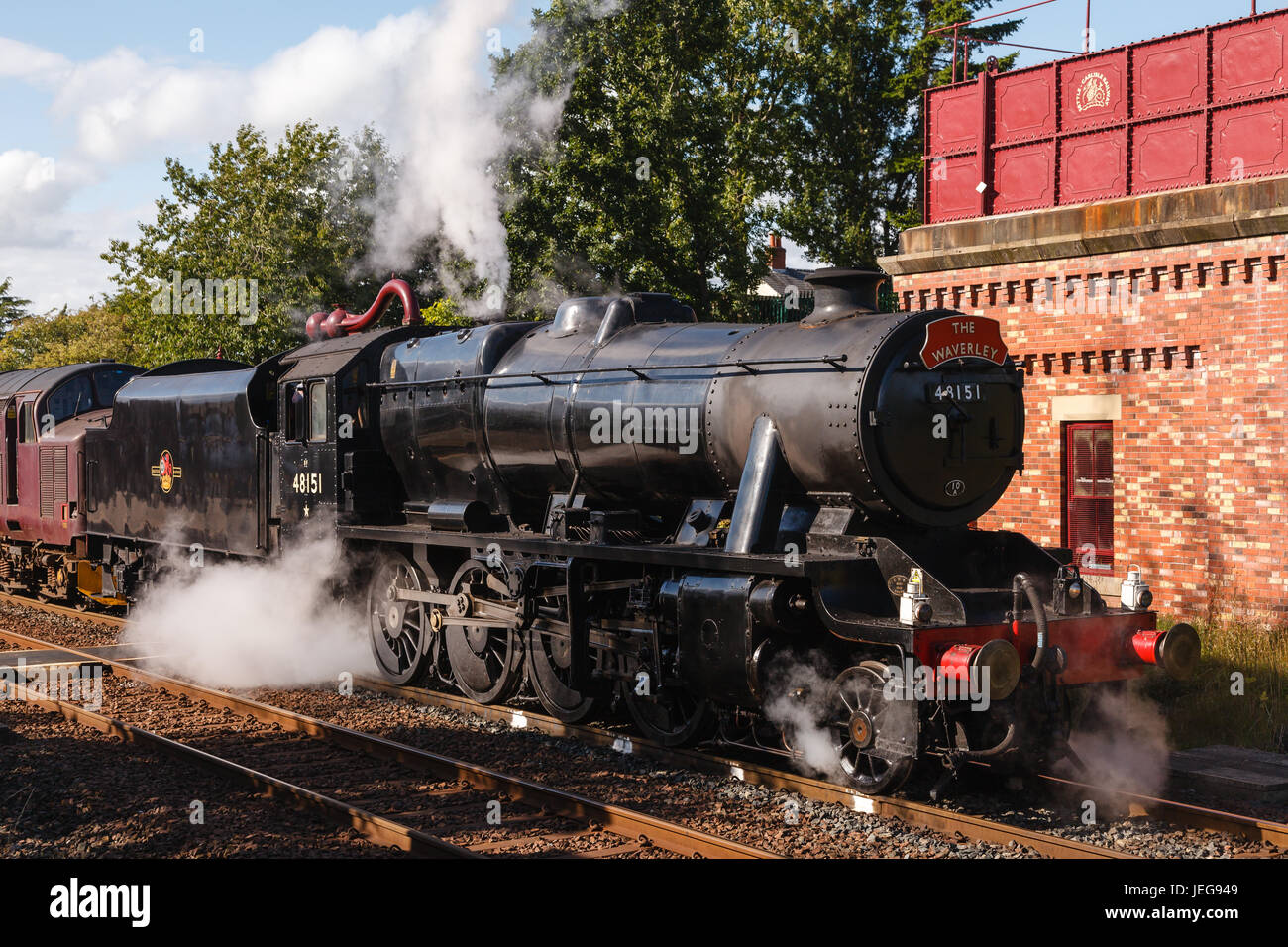 Preserved Stanier Class 8F steam locomotive number 48151 departs ...