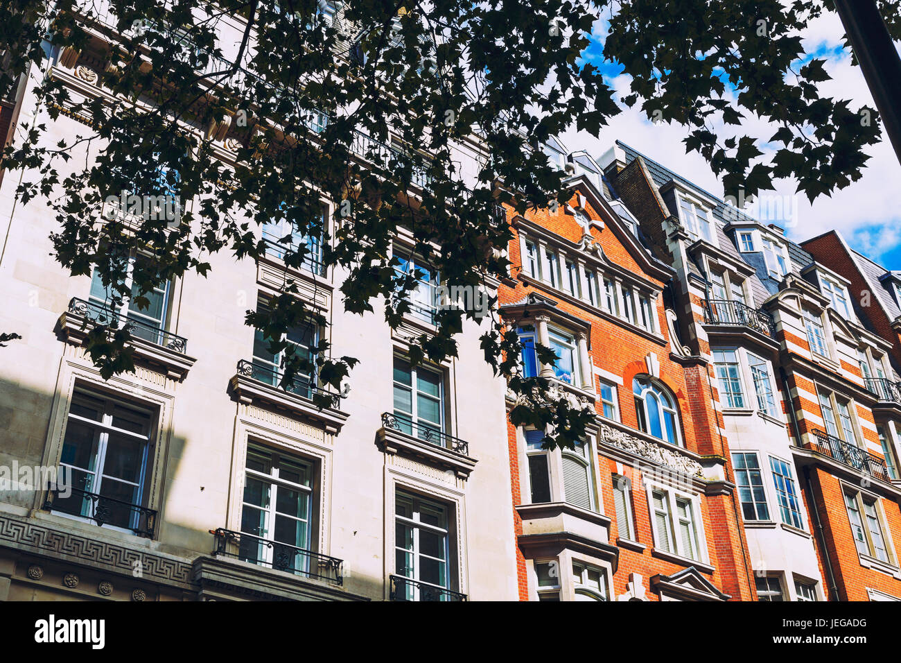 Mayfair london architecture detail hi-res stock photography and images ...