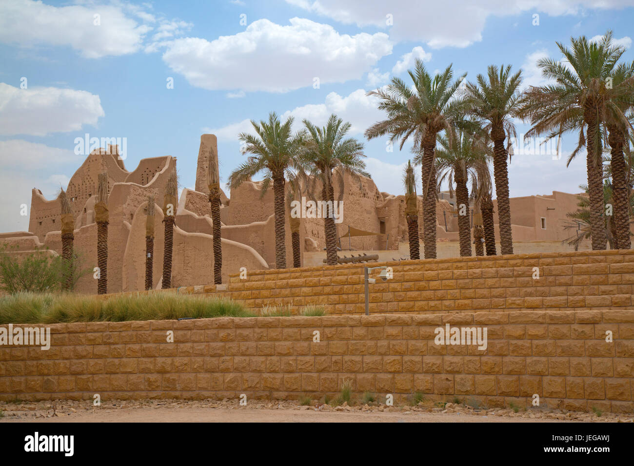 Al diriyah gate hi-res stock photography and images - Alamy