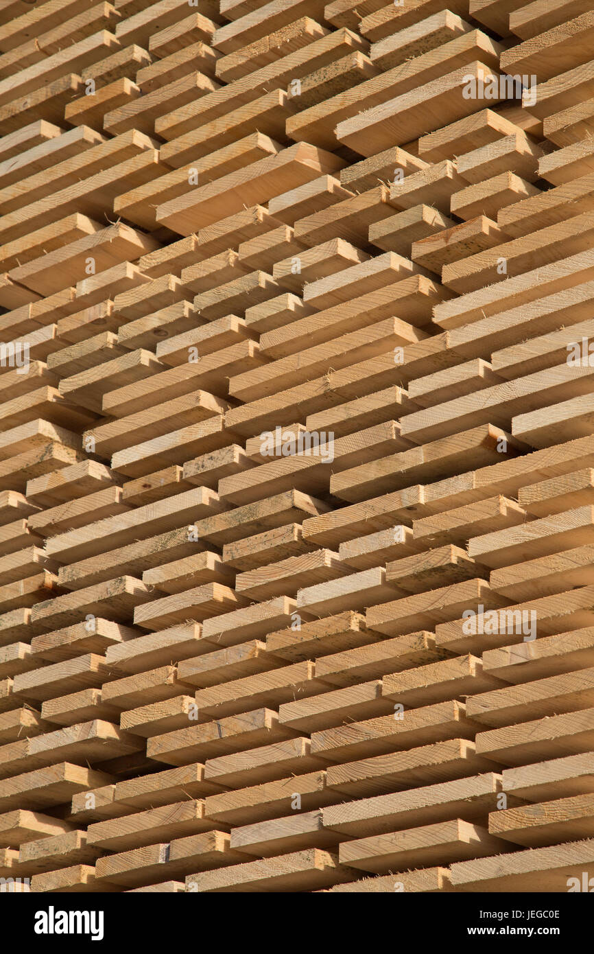 Stack of new wooden studs at the lumber yard Stock Photo - Alamy
