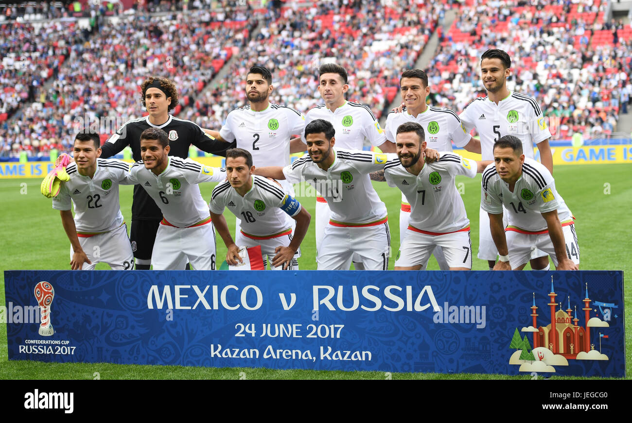 Kazan, Russia. 24th June, 2017. The players of the Mexican squad pose ...